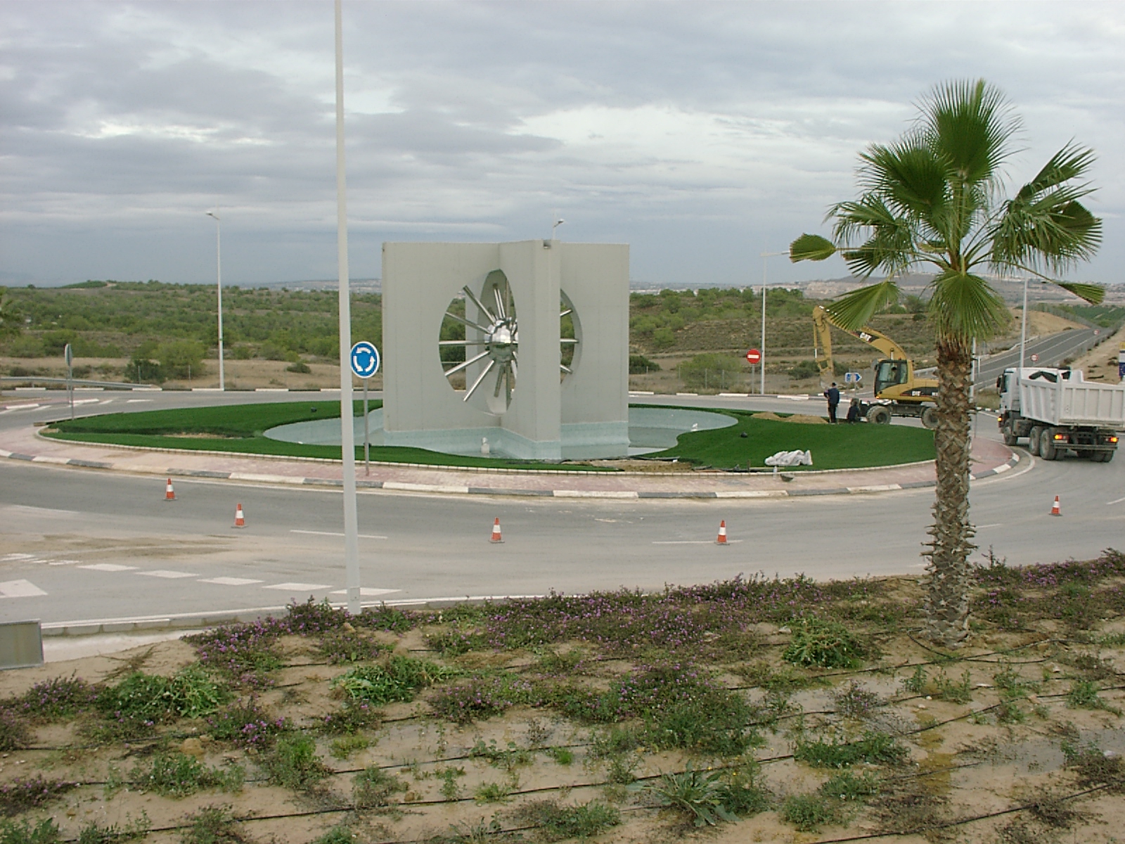 Diseño de una rotonda de acceso a una urbanización